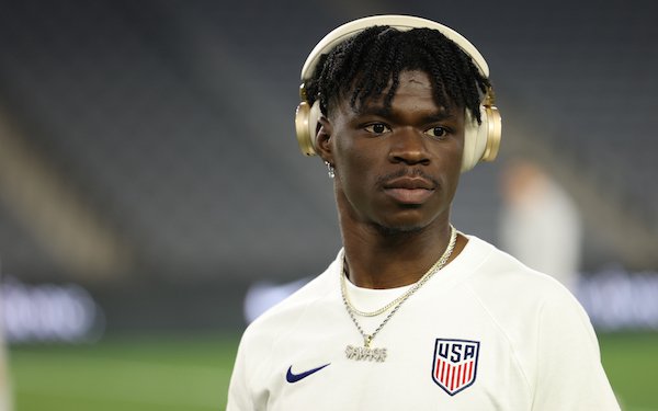 American Emmanuel Sabbi makes big splash in France - Soccer America