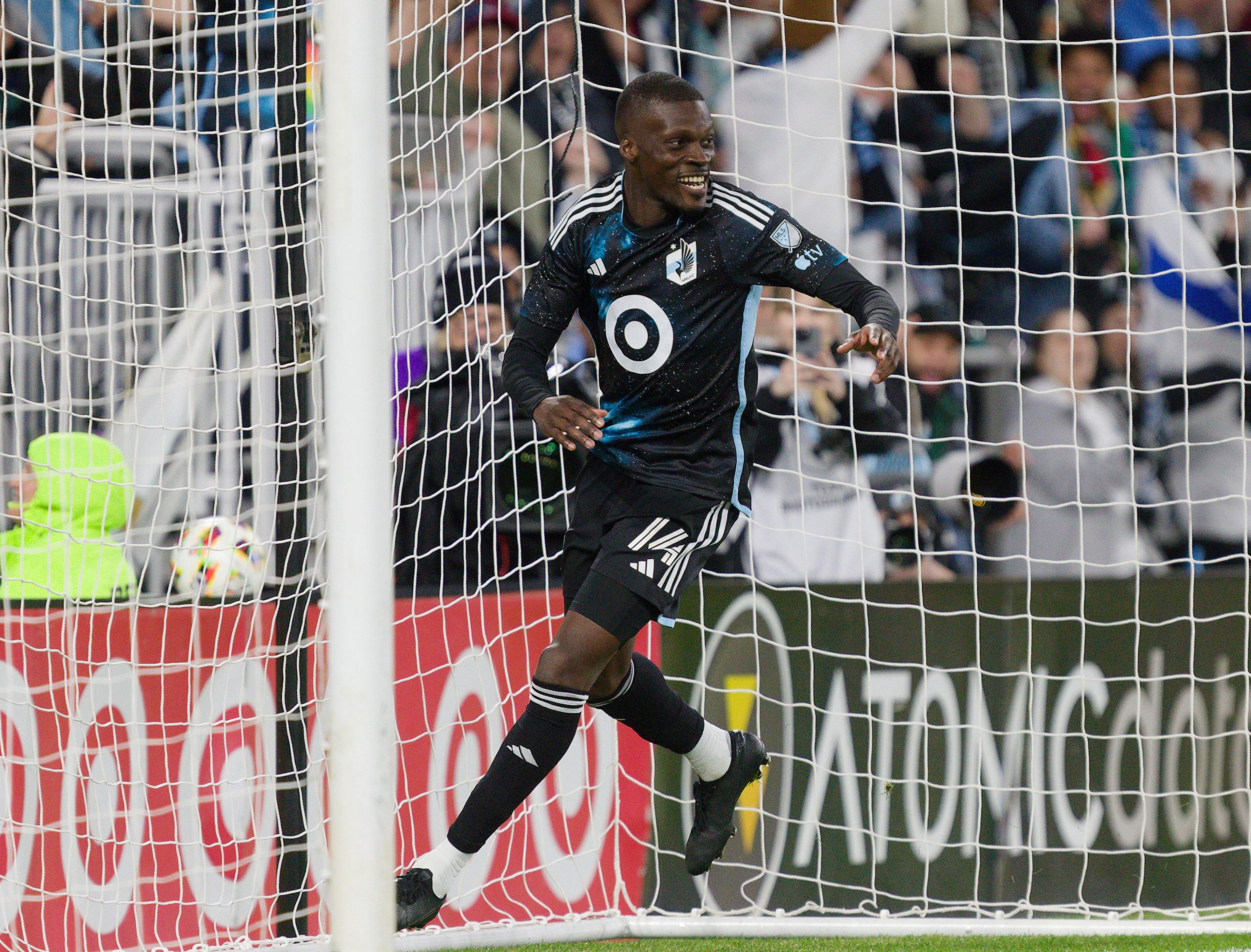 Tani Oluwaseyi's stats are off the charts - Soccer America