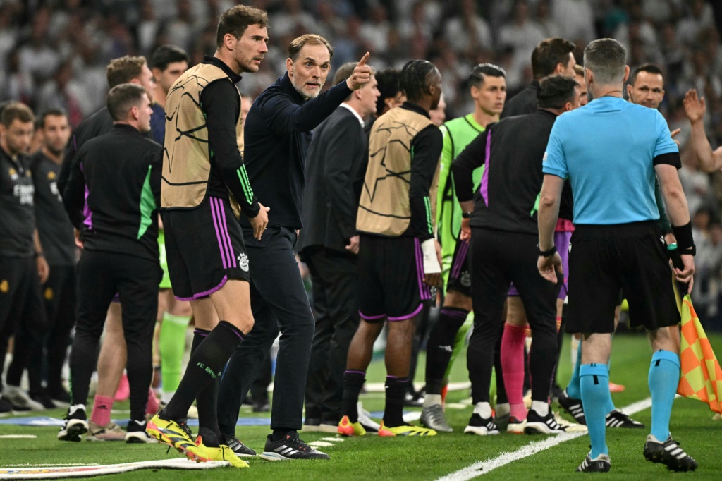 'It doesn't help to say sorry': Bayern boss Tuchel slams errant offside ...