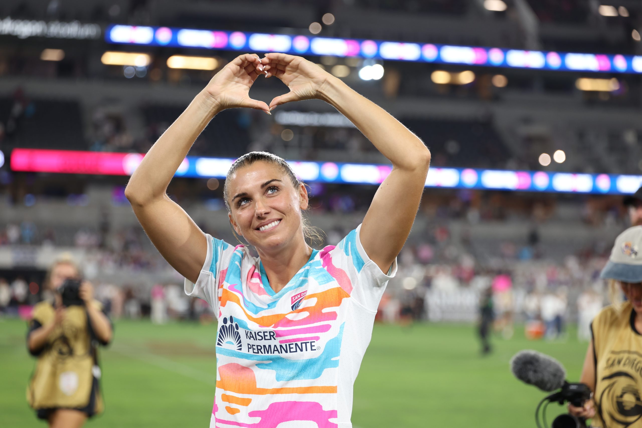 Alex Morgan bids farewell after building a larger stage for her ...