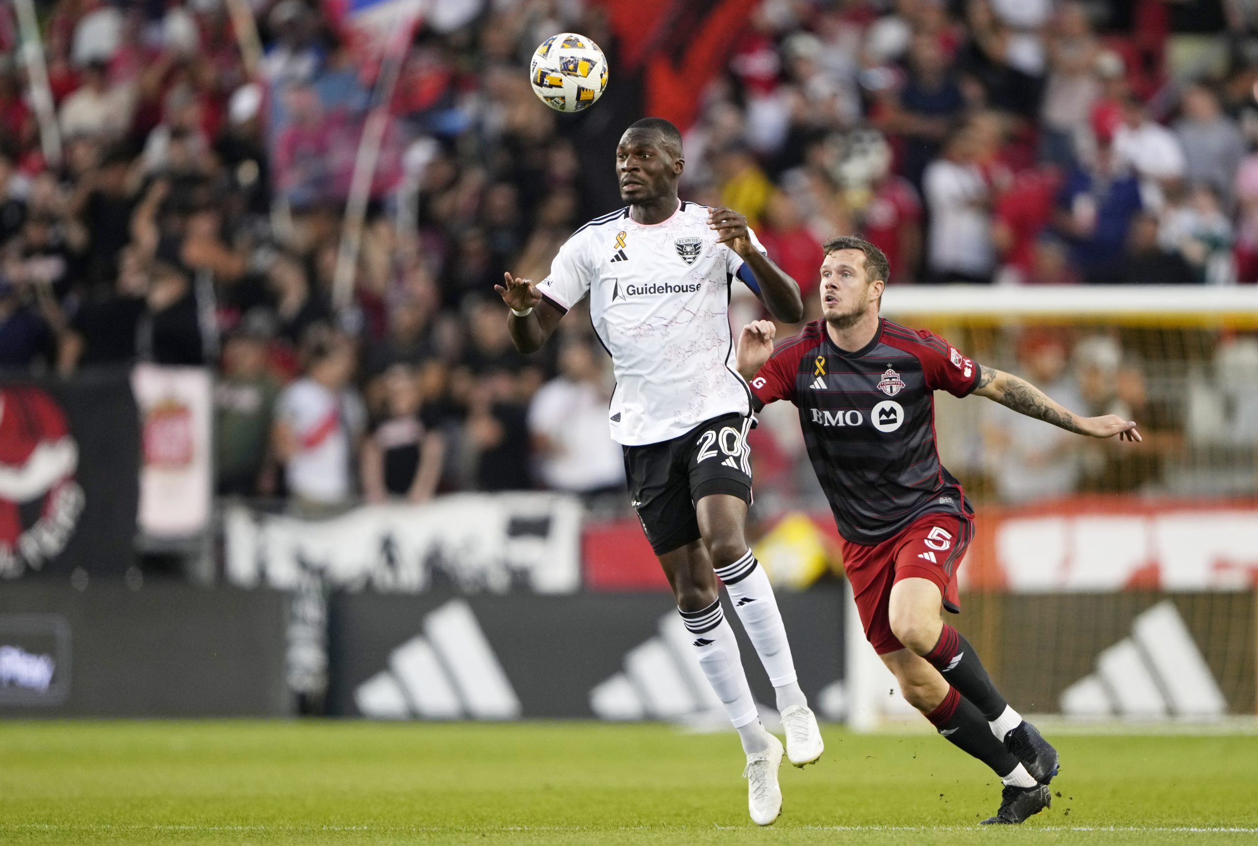 Christian Benteke beats Leo Messi to MLS Golden Boot - Soccer America