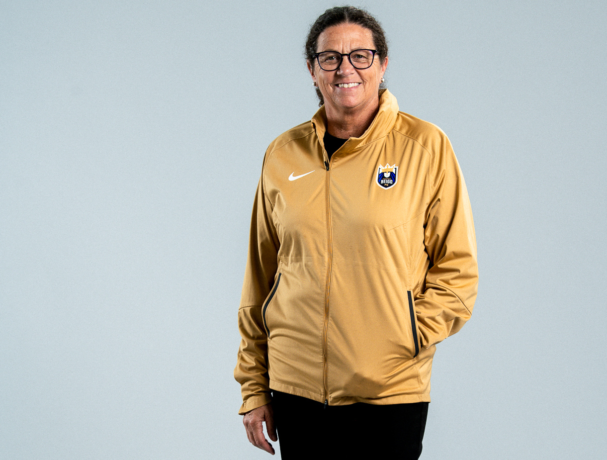 Lesle Gallimore named 85th recipient - Soccer America