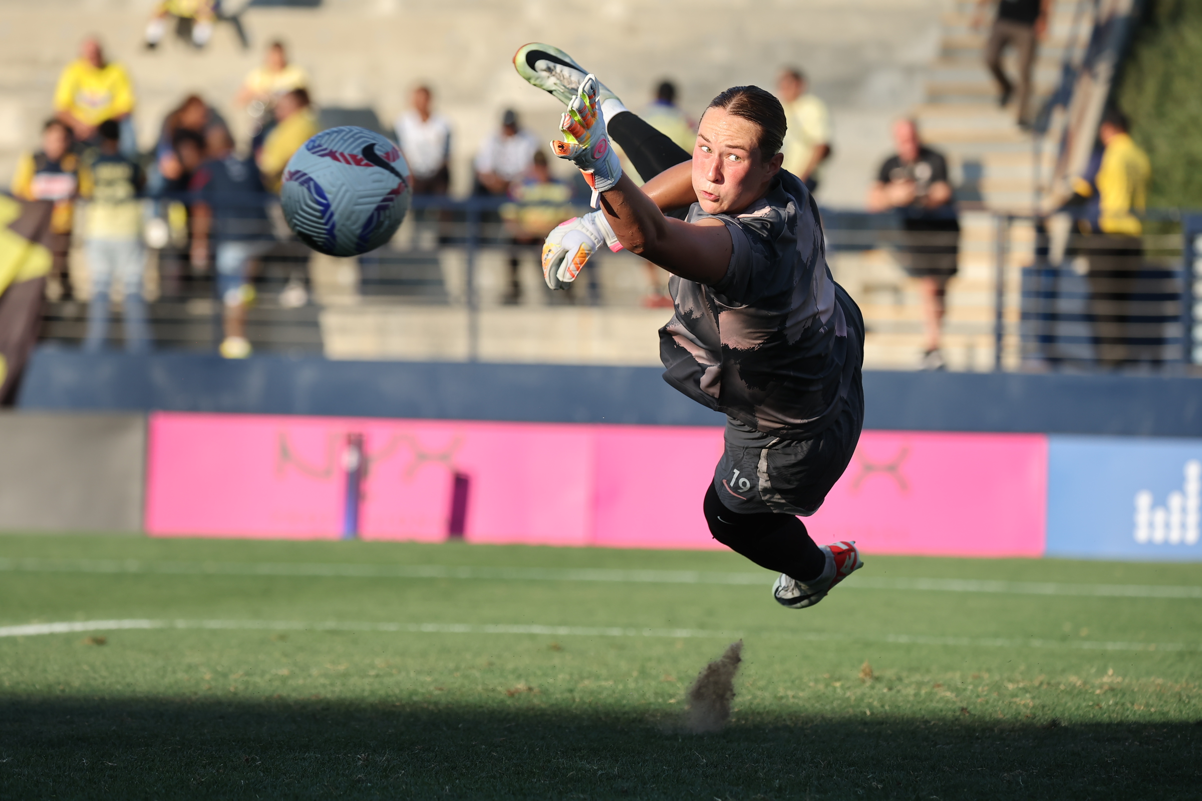 Emma Hayes calls in 26 players for USWNT camp - Soccer America