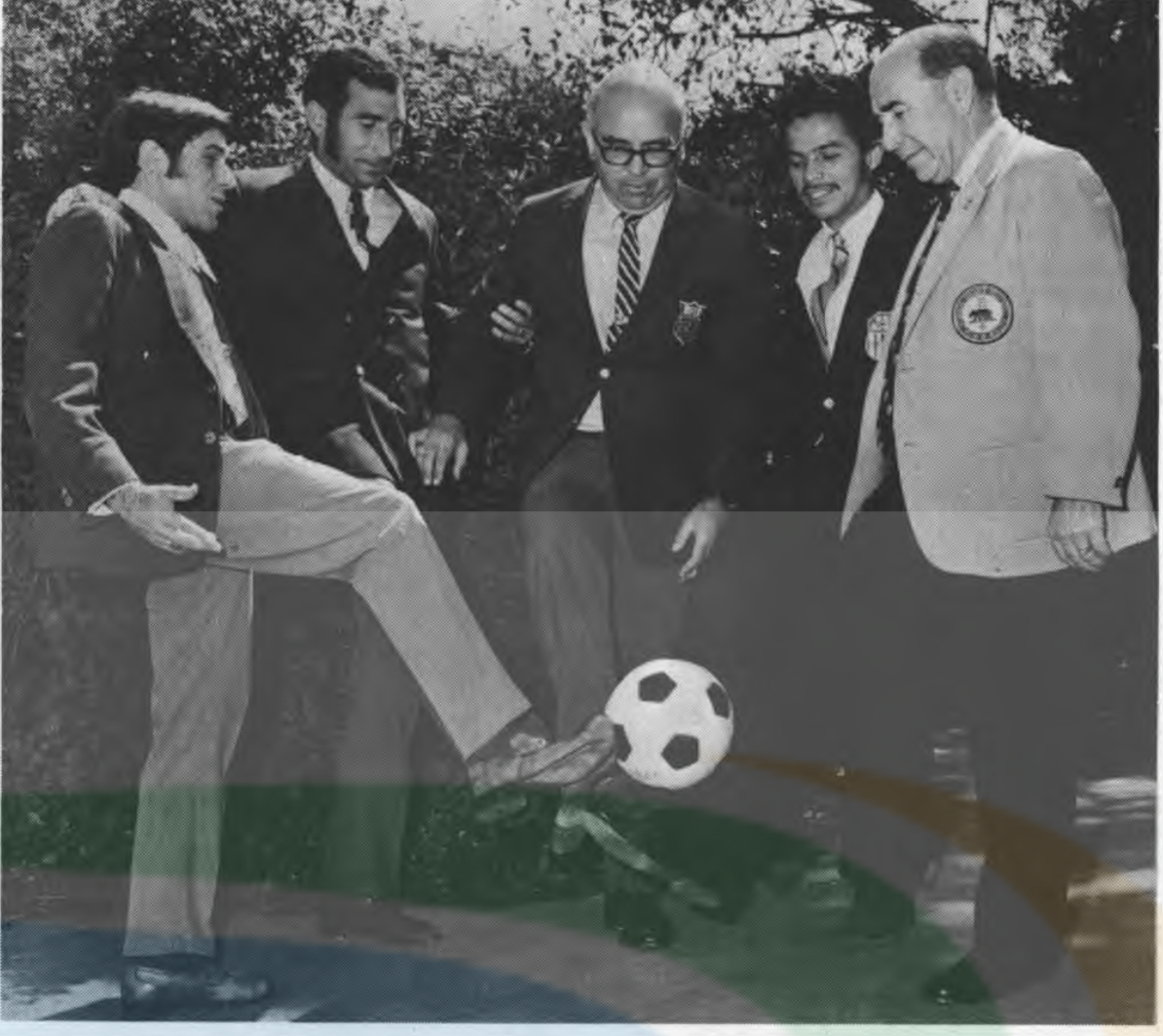 Soccer West's first cover story (April 8, 1971) - Soccer America