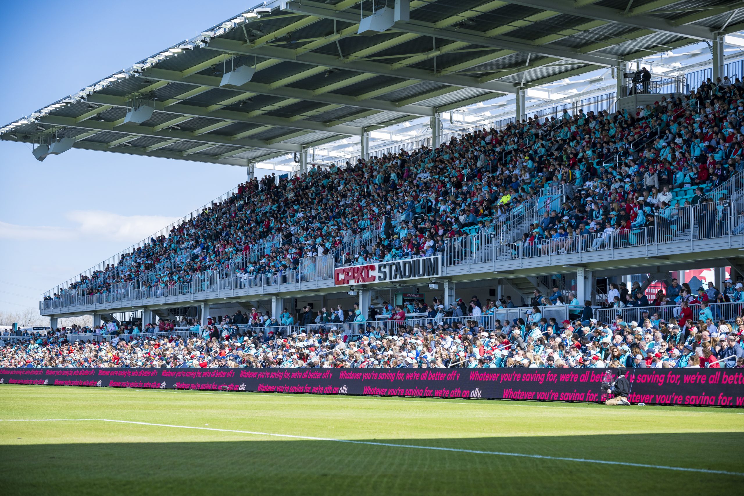 NWSL attendance is down 3.6 percent for first half of 2025 season ...